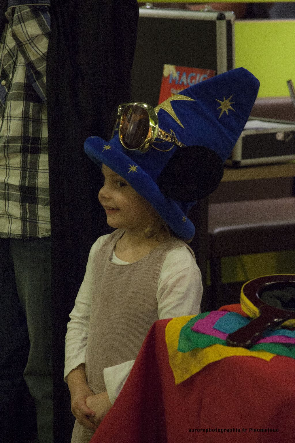 Spectacle de magie - magicien enfants - spectacle McDo - Magie Magicien ...